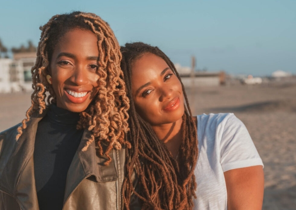 5 Ways to Keep Locs Moisturized - CurleeMe