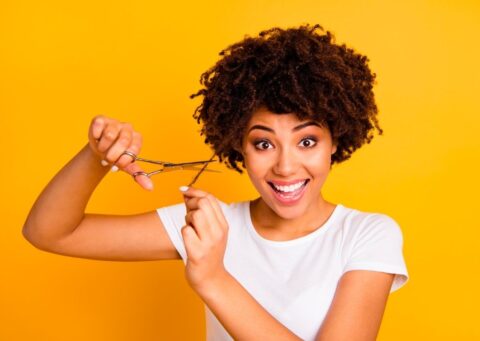 5 Benefits of Trimming Your Hair - CurleeMe